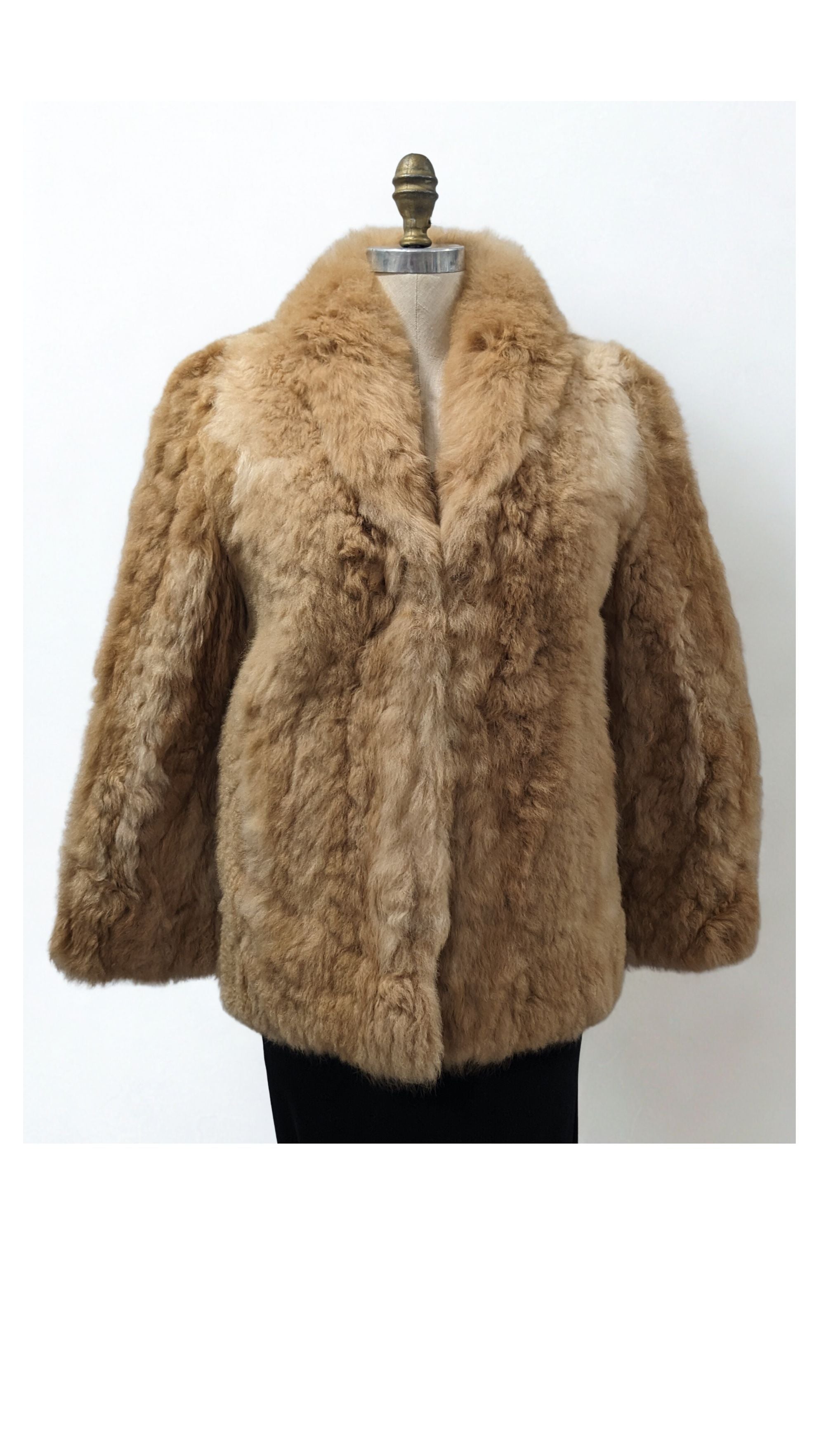Fur Coat — Studio – Lanart Alpaca