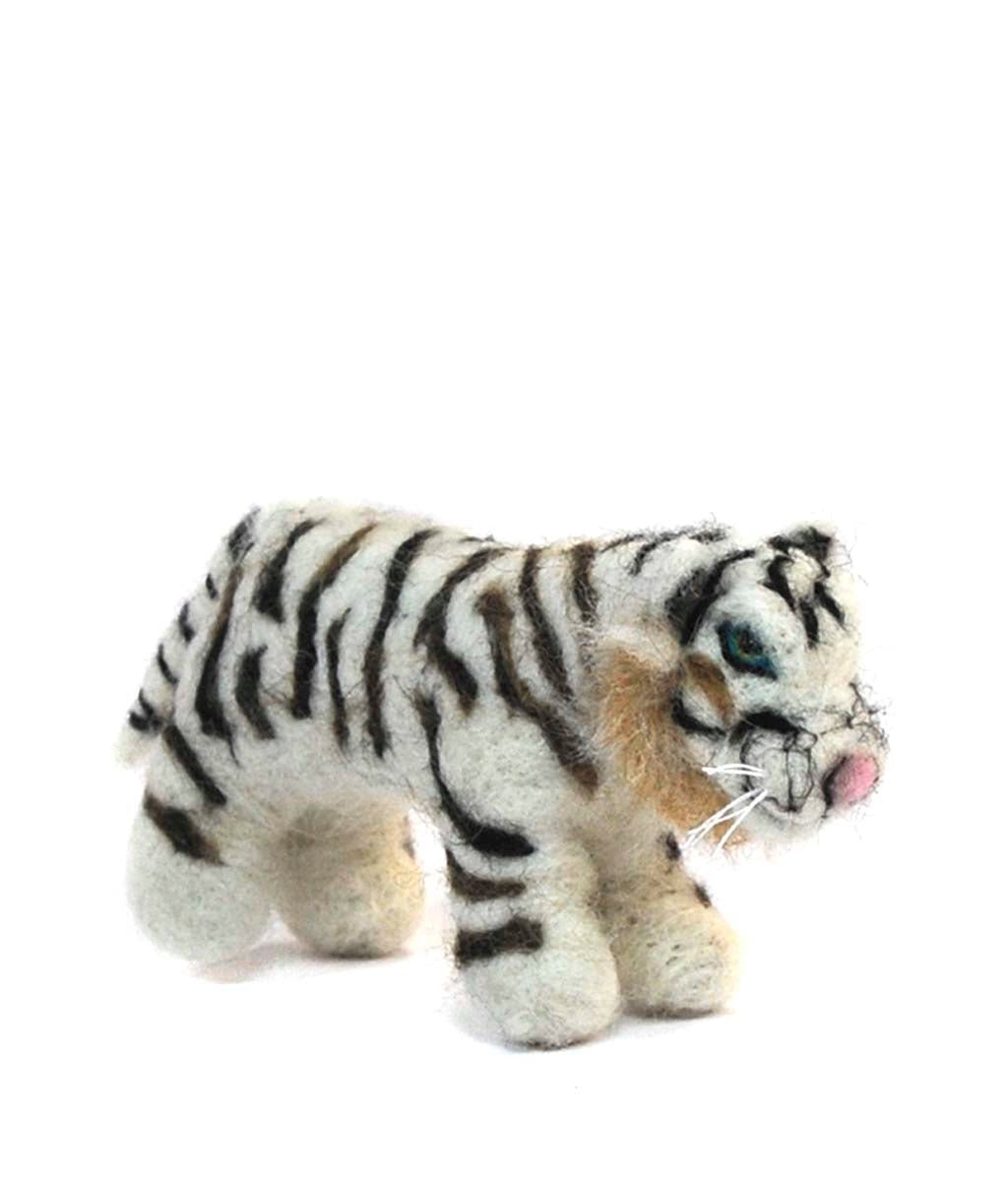 White Tiger: Wildlife Alpaca Fiber Sculpture | Lanart – Lanart Alpaca